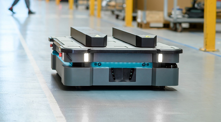 Mobile Industrial Robots uvádí dva autonomní mobilní roboty pro ...